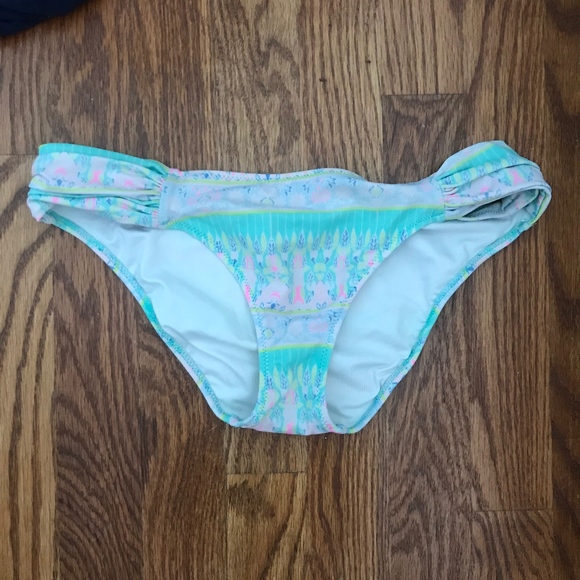 Victoria's Secret | Swim | Victorias Secret Small Bikini Bottom Cheeky ...